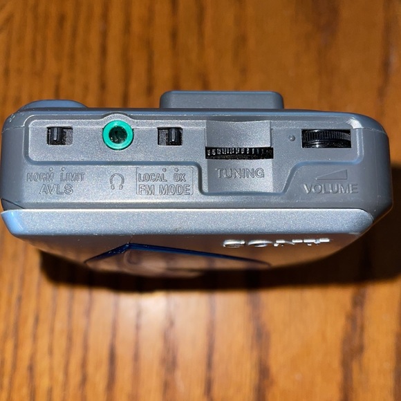 Sony | Portable Audio & Video | Vintage Sony Walkman | Poshmark